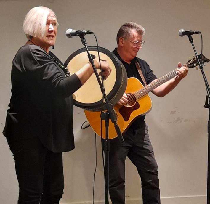 Barbara Dymock & Chris Marra – Nitten Folk Club